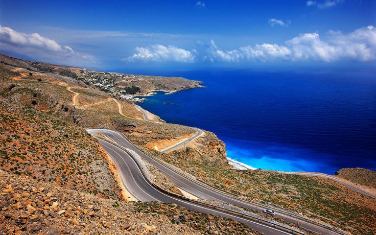 Lavrio to Athens Airport Taxi: Seamless Transfers & Ancient Wonders