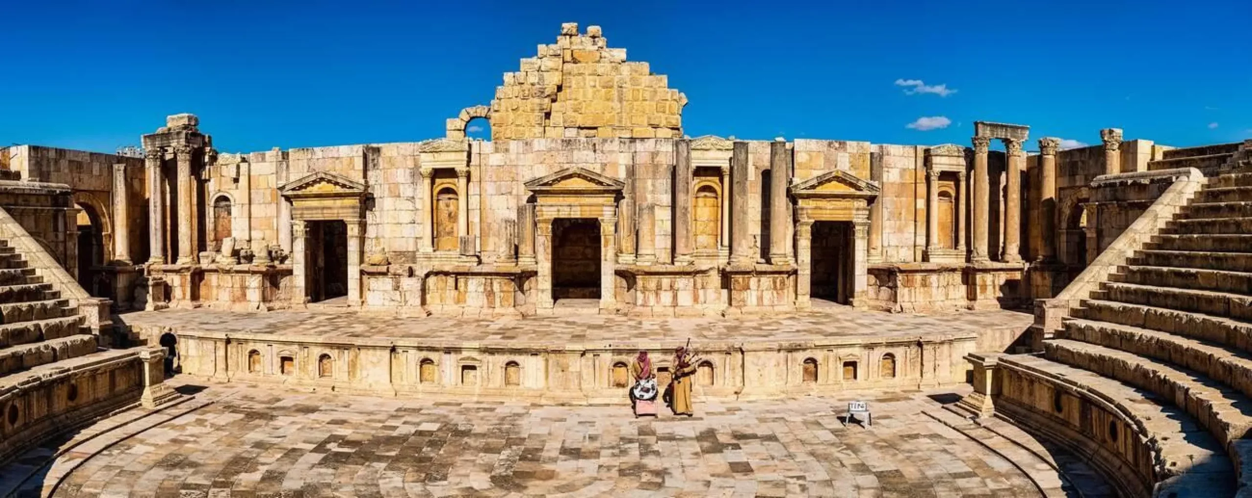 Travel from Jerash to Umm Qais – Complete Guide with Attractions